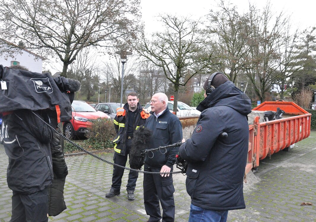 Hochwasser am Erlenbach: Situation unter Kontrolle | Bad Homburg v. d. Höhe
